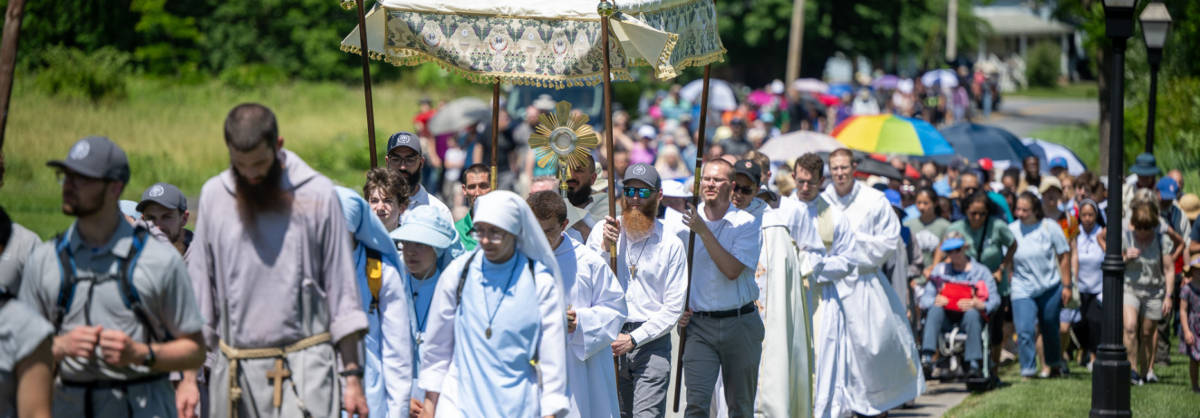 PRESS: Pilgrims ‘in awe’ as over 1,000 arrive in tiny Maryland town for ...